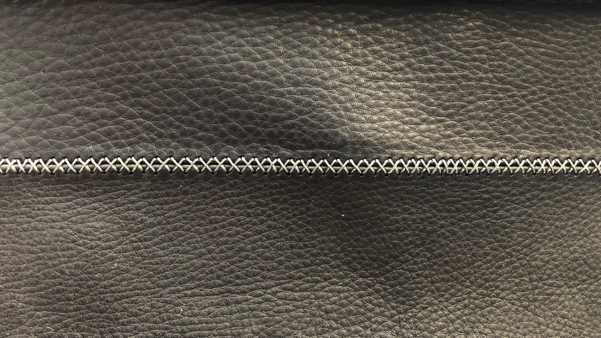 KOINOR Polstermöbel - Decorative Seams